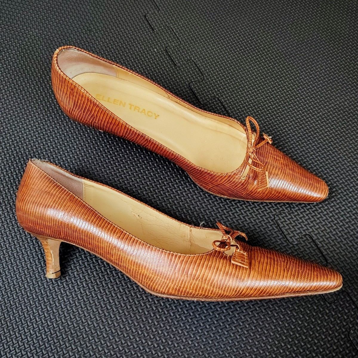 Ellen Tracy Kitten Heels