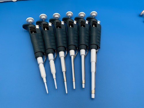 Set of 6 Gilson Adjustable pipettes 2 10 20 100 200 1000 Calibrated New ...
