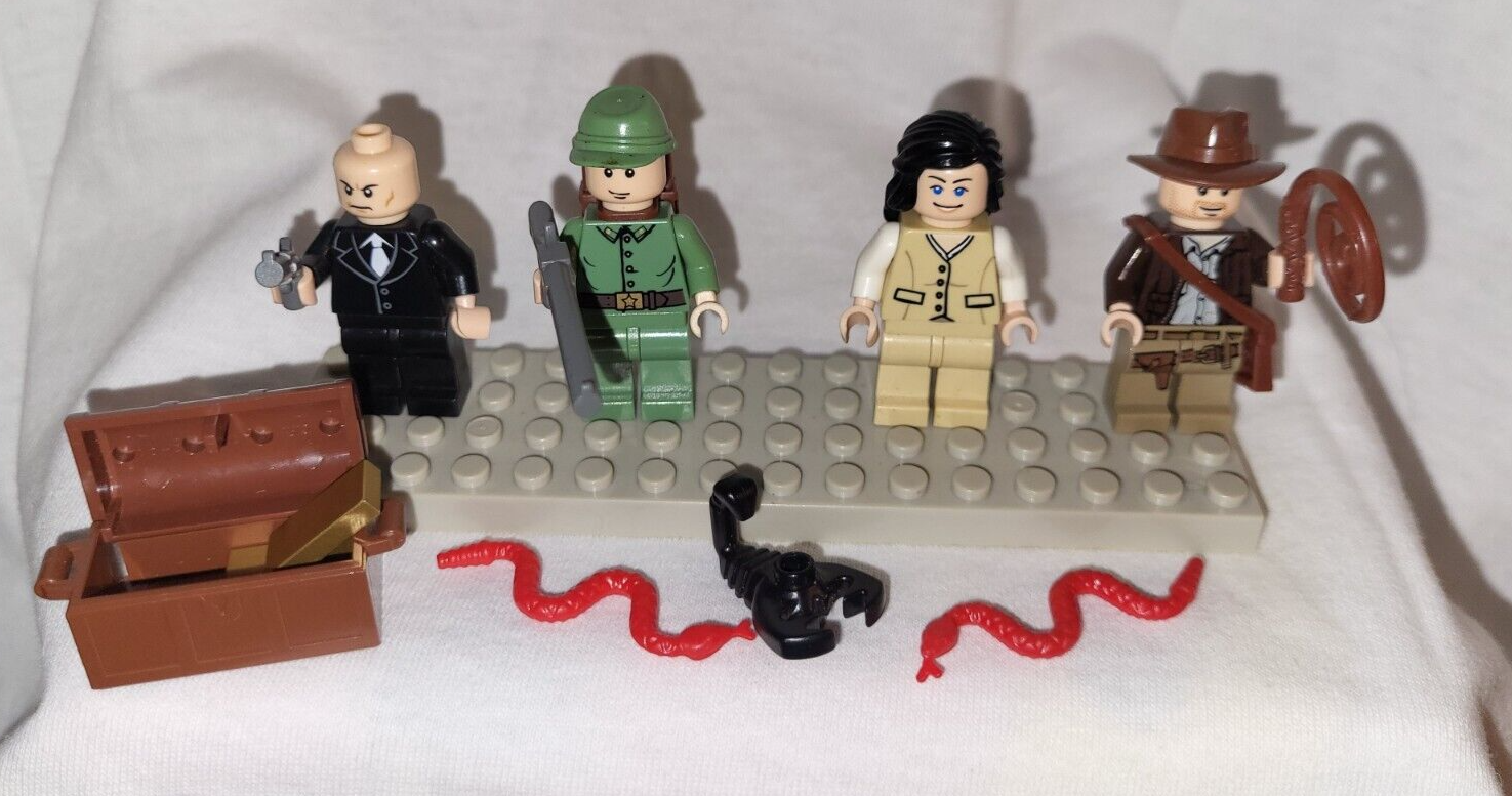LEGO Indiana Jones: Marion Ravenwood, Indiana Jones, boat,Character ...