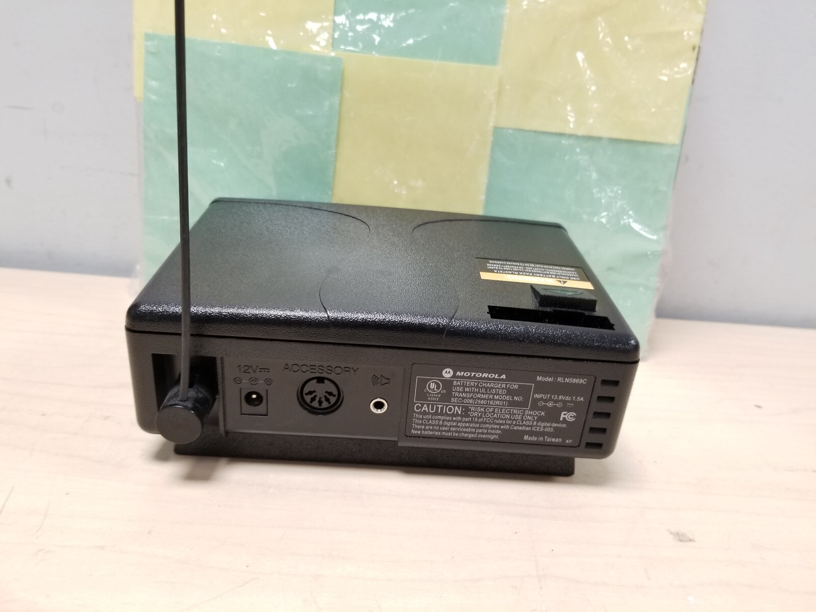 PARTS! Motorola Minitor5 UHF Pager W/RLN5869C Minitor V Pager Amplified ...