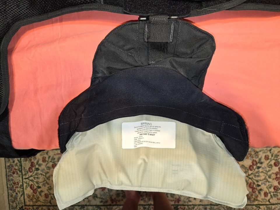 !! PACA BULLETPROOF TACTICAL VEST. LEVEL 3 PLATES WITH LEVEL 2 SOFT ...