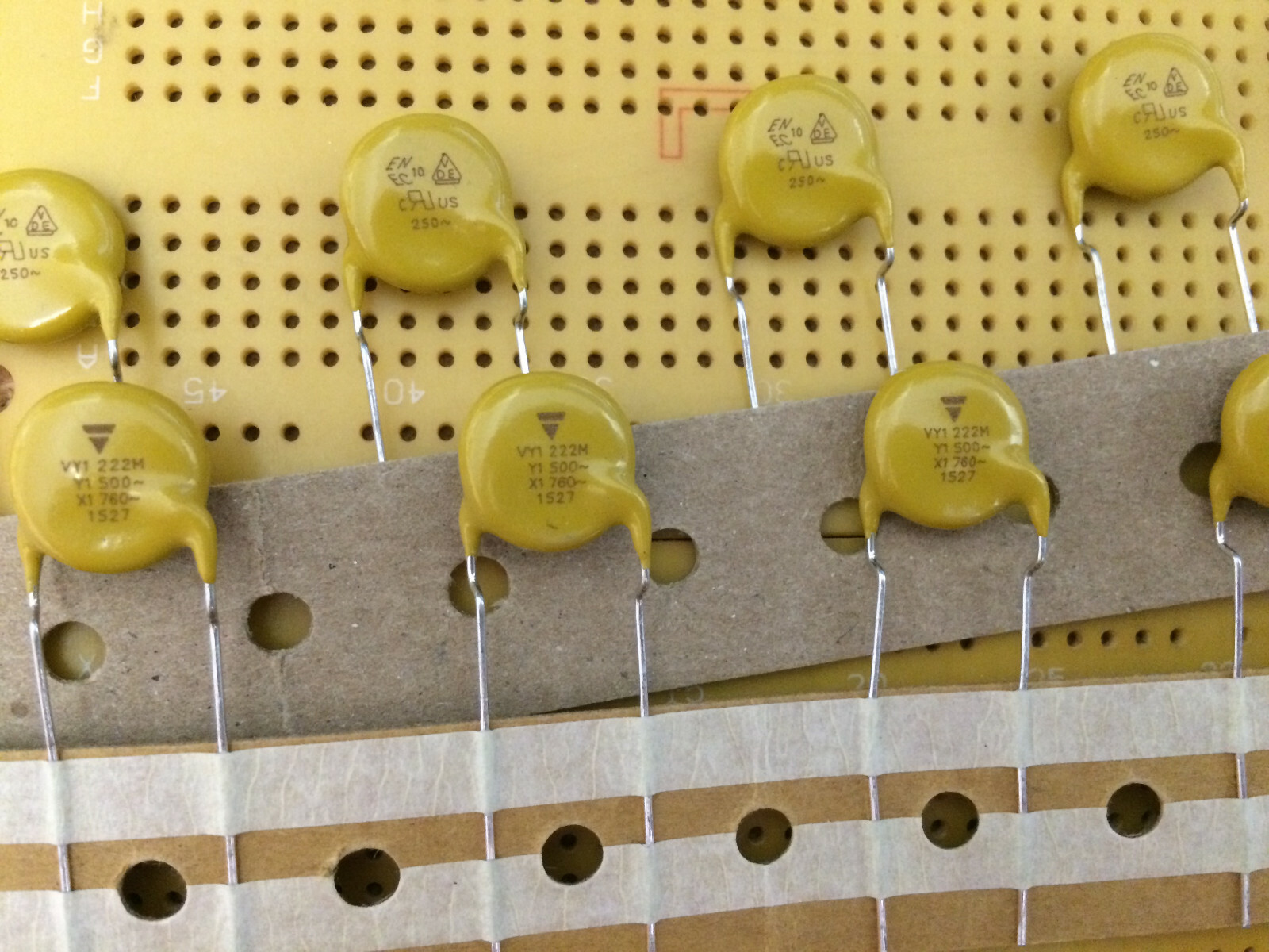 2.2nF 3.3nF X1 760Vac Y1 500Vac Ceramic Disc Safety Capacitors VY1 222M ...