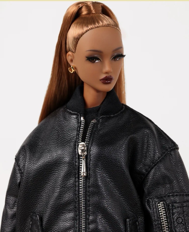 The Defa Lucy Series 1 ICON Model No. 05 gift Set NRFB | eBay