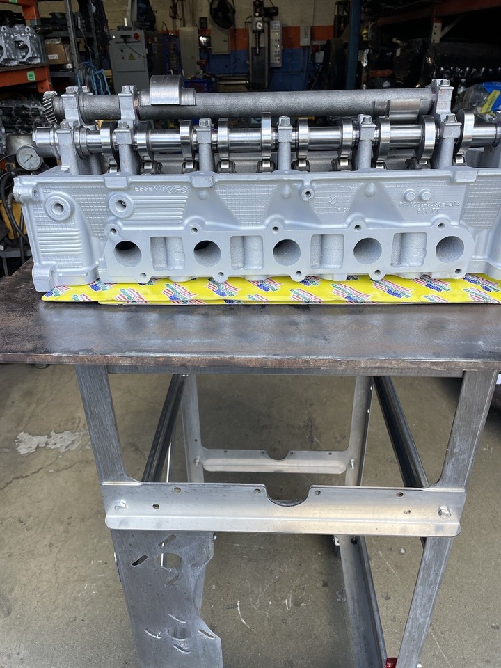 2000-2004 Ford F-250 F-350 6.8L V10 20 Valve Cylinder Heads Pair ...