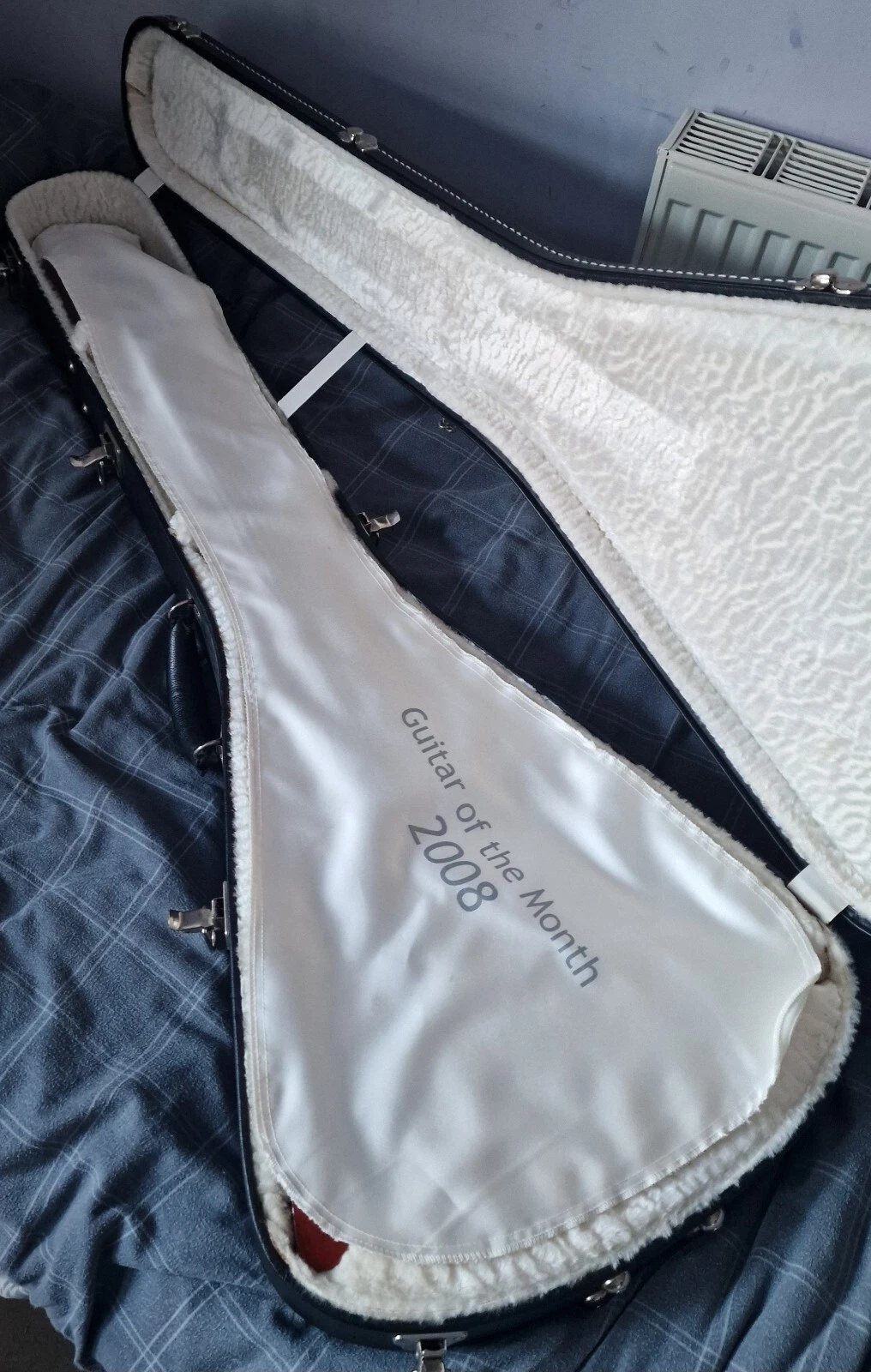 FS/FT: PRICE DROP! Gibson 2008 Holy Flying V Guitar Of The Month with ...