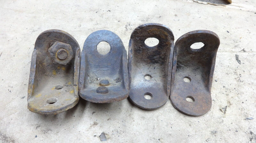1913 1925 Model T Ford BODY TO FRAME BRACKETS Original small set of 4 ...