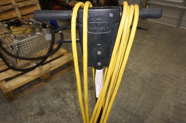 Windsor Lightning 1500 Floor Buffer/burnisher Finishing Machine for ...