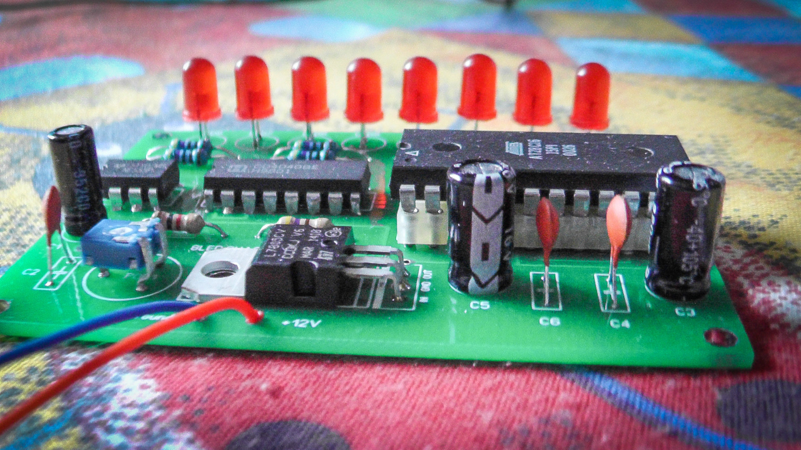 DIY KIT 8 LED light chaser 28C16 eeprom programmable | eBay