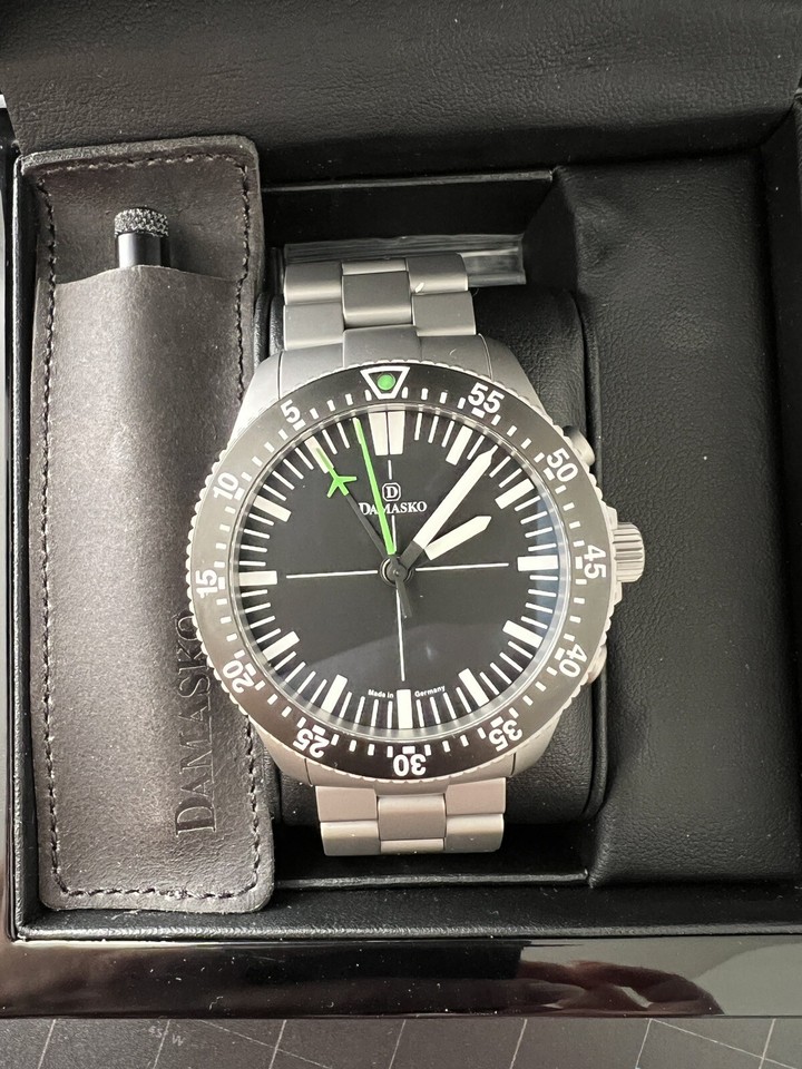 Damasko DC80 Center Chronograph Ice-Hardened Stainless Steel Bracelet ...