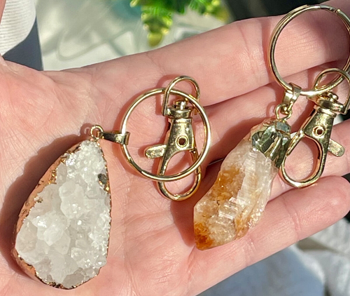 CRYSTAL KEY CHAINS Natural Geode Stone Rock PENDANTS BEAUTIFUL NATURAL ...