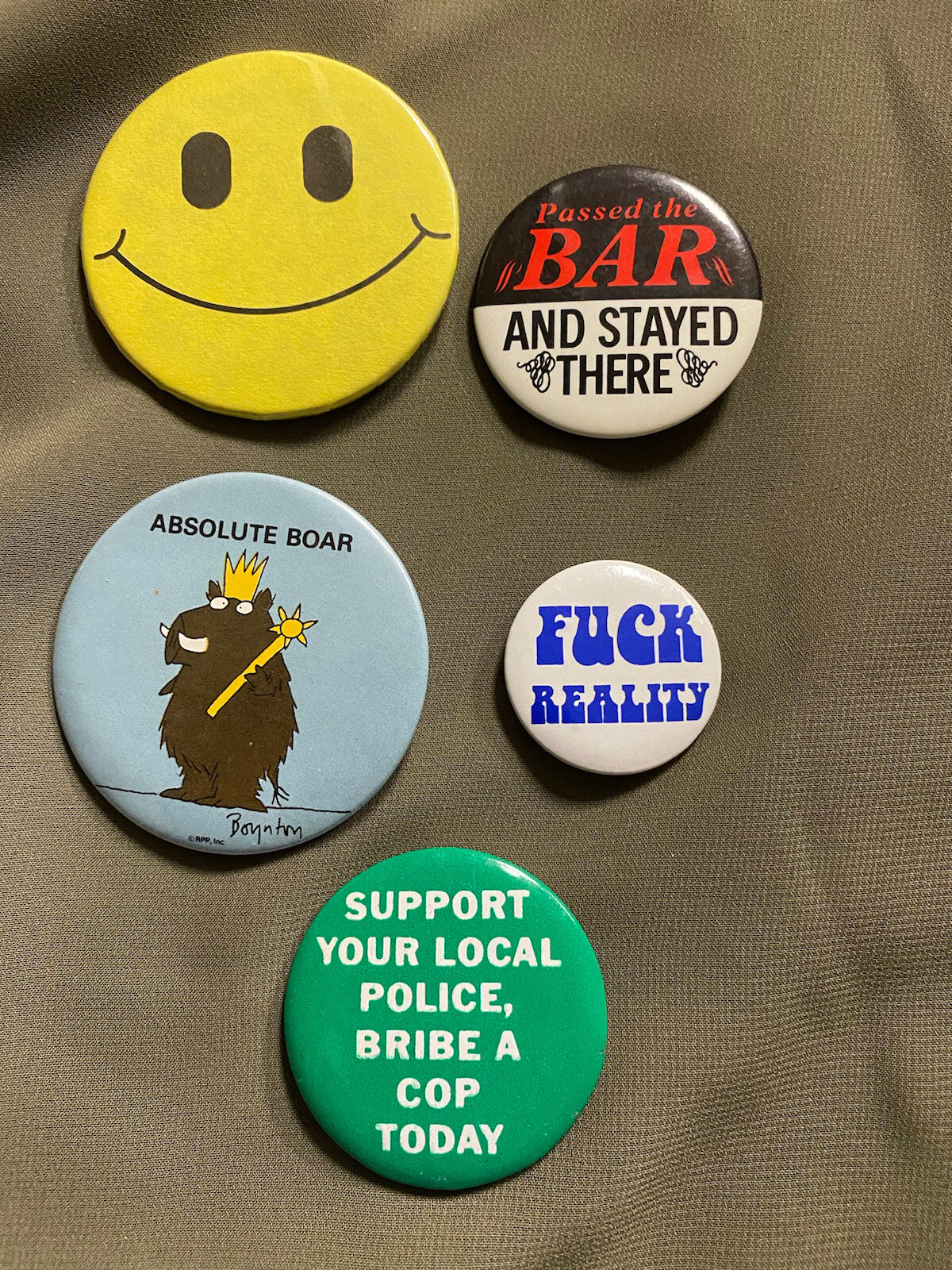 Lot Of Vintage pinback Buttons Comedy 1.25”To 2.25”Lot Of 5 Set #7 | eBay