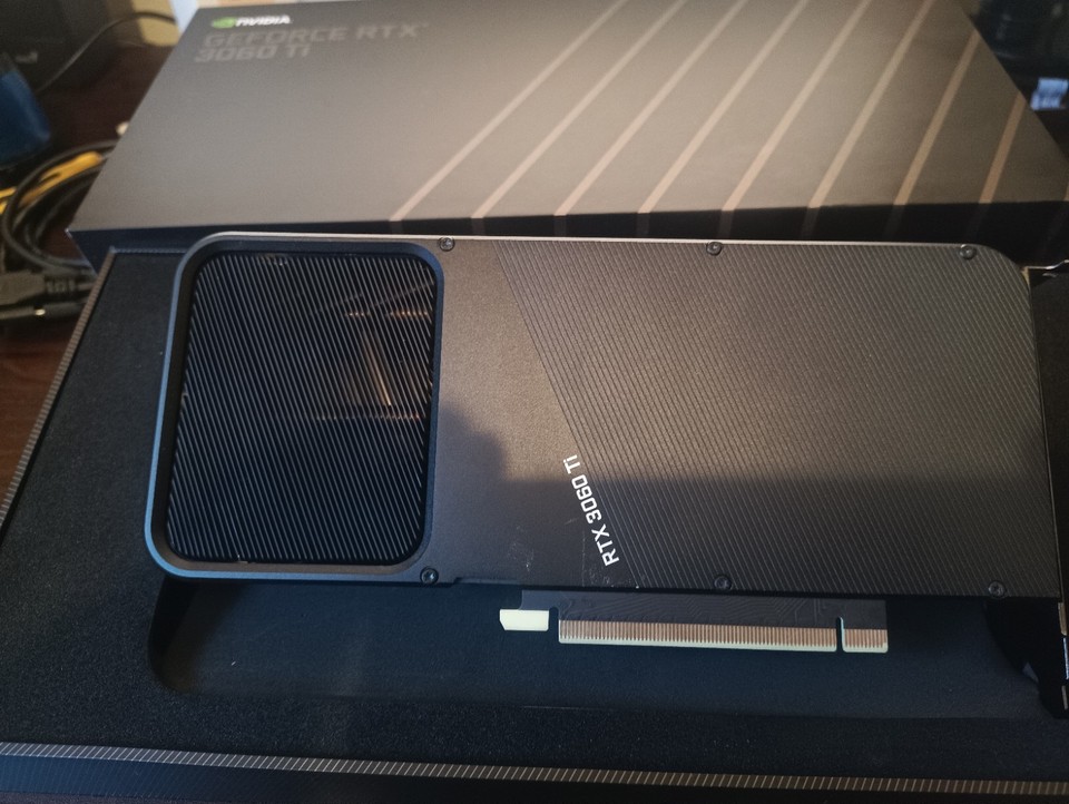 NVIDIA GeForce RTX 3060 Ti FE 8GB GDDR6 Graphics Card Founders Edition ...