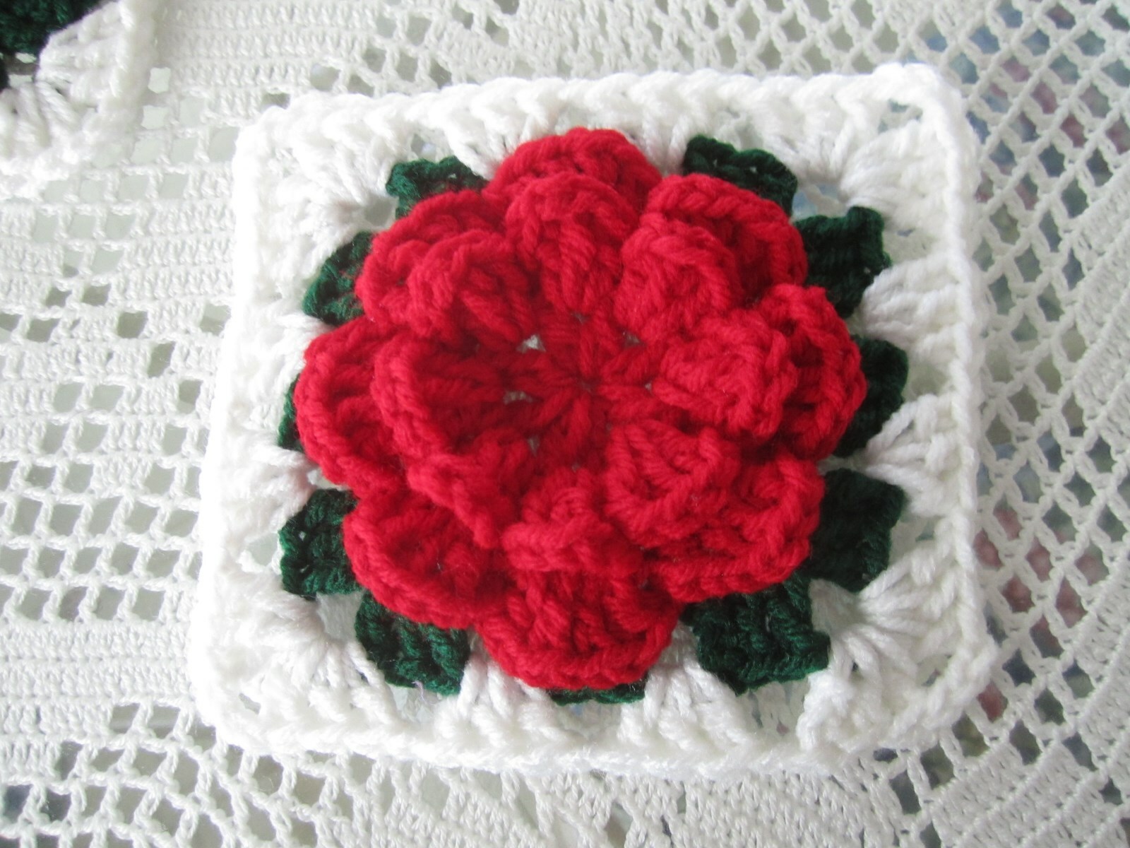 12-5" CROCHETED RAISED FLOWER GRANNY SQUARE SQUARES * RED* RED HEART ...