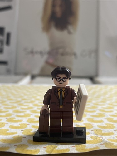 DWIGHT SCHRUTE LEGO MINIFIG the office rainn wilson classic tv ...