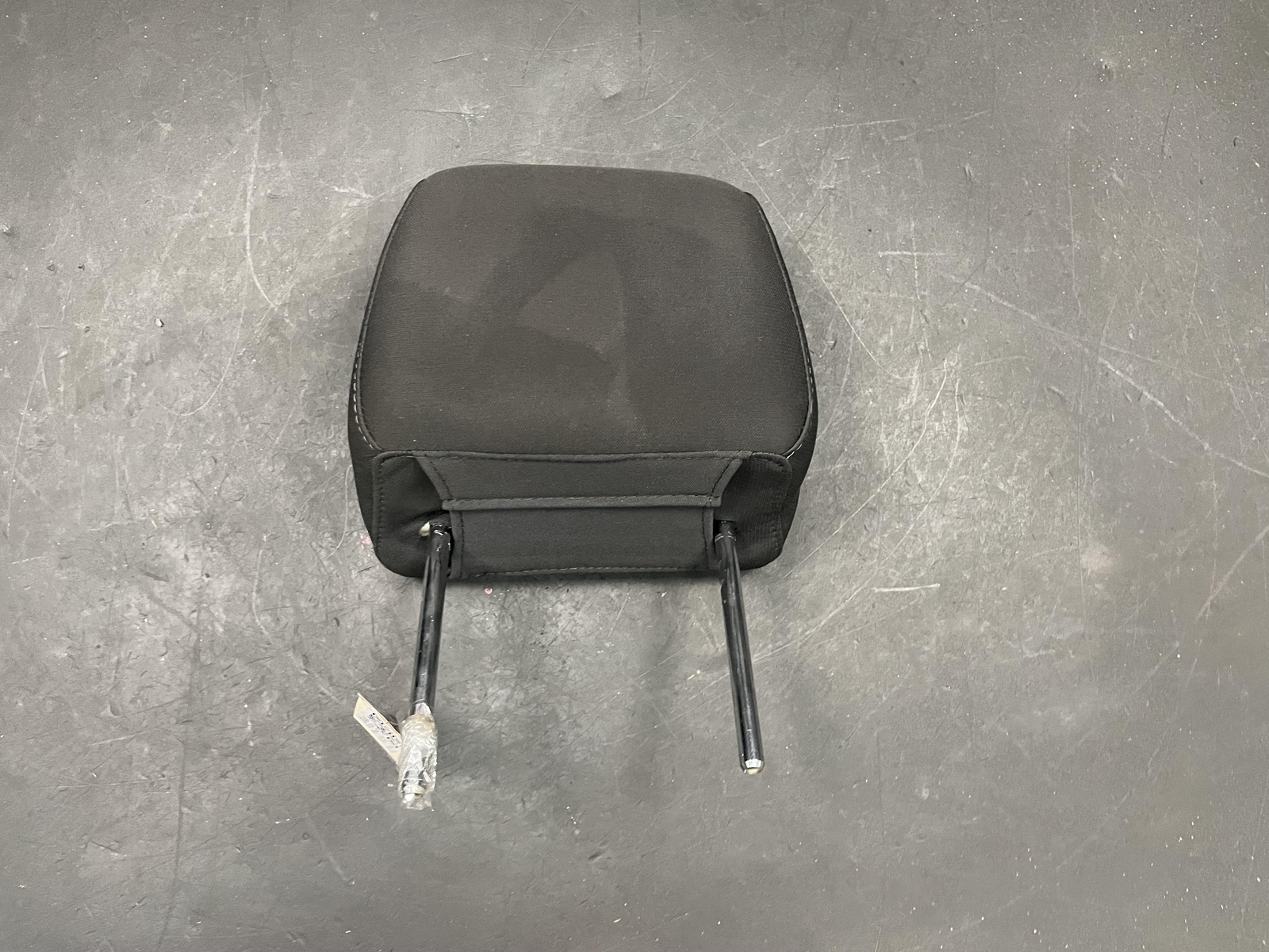 Front Left Seat Headrest 2018 Dodge Challenger 2015 2016 2017 - 2020 | eBay