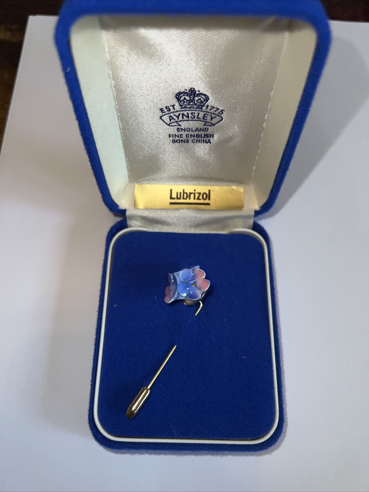 NIB AYNSLEY Bone China Pink & Blue Flower Brooch Gold… - Gem
