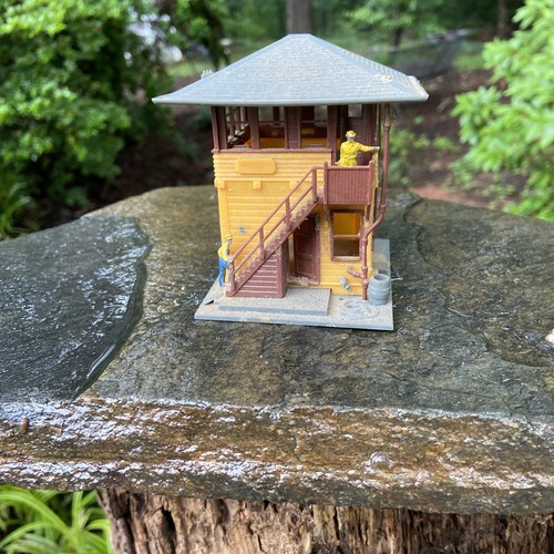 HO Scale 1958 Revell Guard /switch Tower | eBay