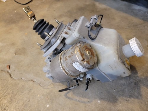 03 Mitsubishi Montero ABS Booster Pump Module OEM MR569728 for sale ...