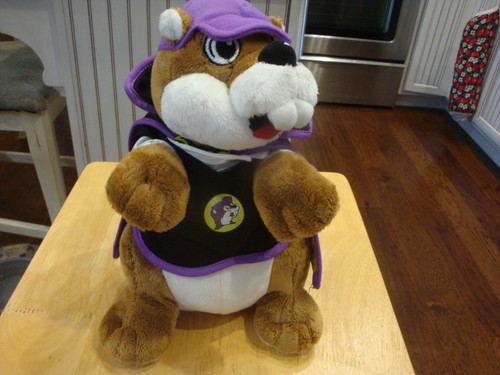 Buc-ee's Dracula Vampire Halloween Costume Plush Stuffed Beaver- 11-12 ...