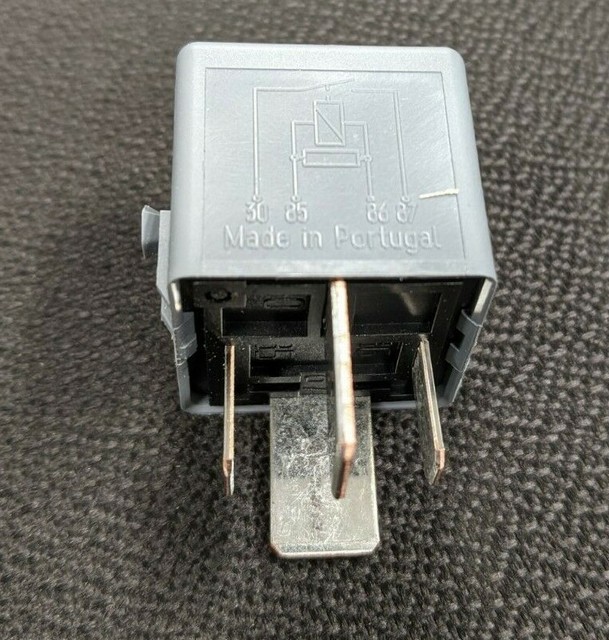 Genuine OEM Mercedes Benz Hella Multipurpose Relay 0025428719 | eBay