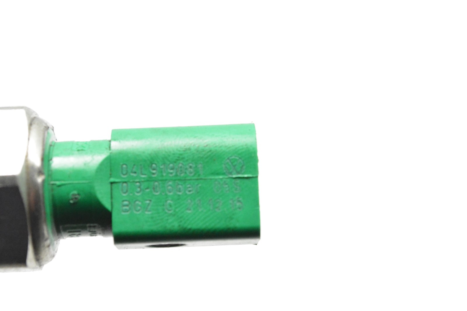 VOLKSWAGEN GOLF MK7 2012 2017 2.0 TDI CUN OIL PRESSURE SWITCH 04L919081 ...