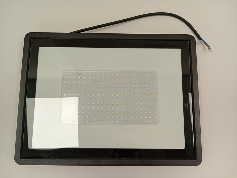 XDH Tech LED Flood Light 6500K 100W IP66 Waterproof Outdoor White New ...