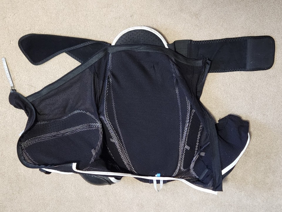 661 Sixsixone Six One Upper Body armour MTB mountain biking Protection ...