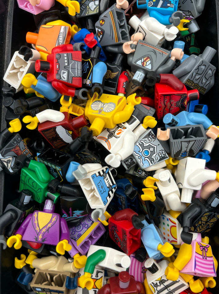 LEGO Bulk Lot of Minifigure parts! Torsos heads legs hair Choose ...