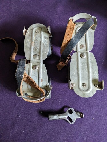 Vintage metal sidewalk roller skates with skate key | eBay