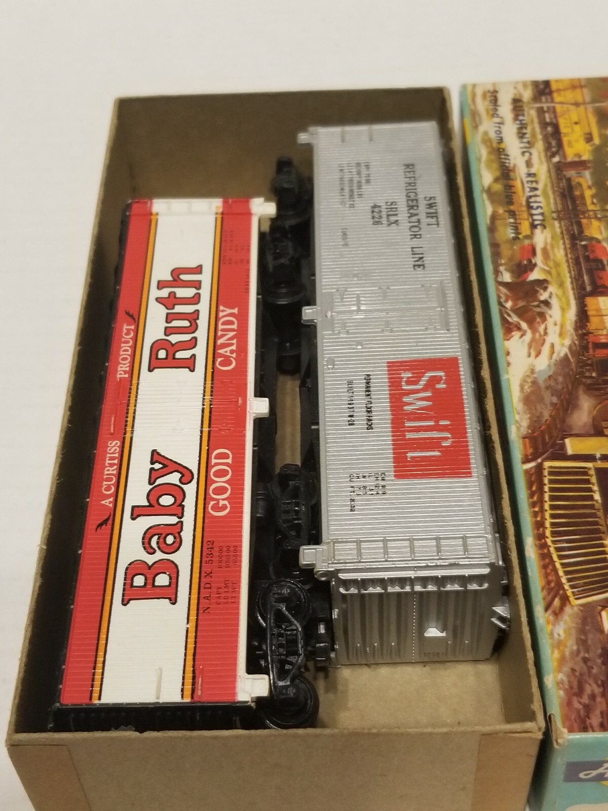 HO scale Tyco Baby Ruth Box Car #5342 and SRLX #4226 Refrigerator | eBay