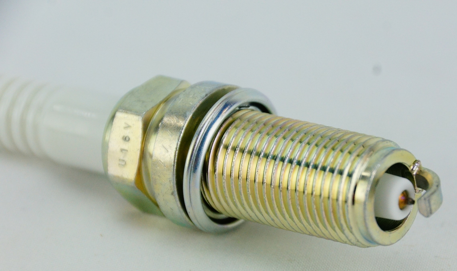 Set of 4 Genuine NGK 5018 Spark Plug G-Power LFR5AGP | eBay