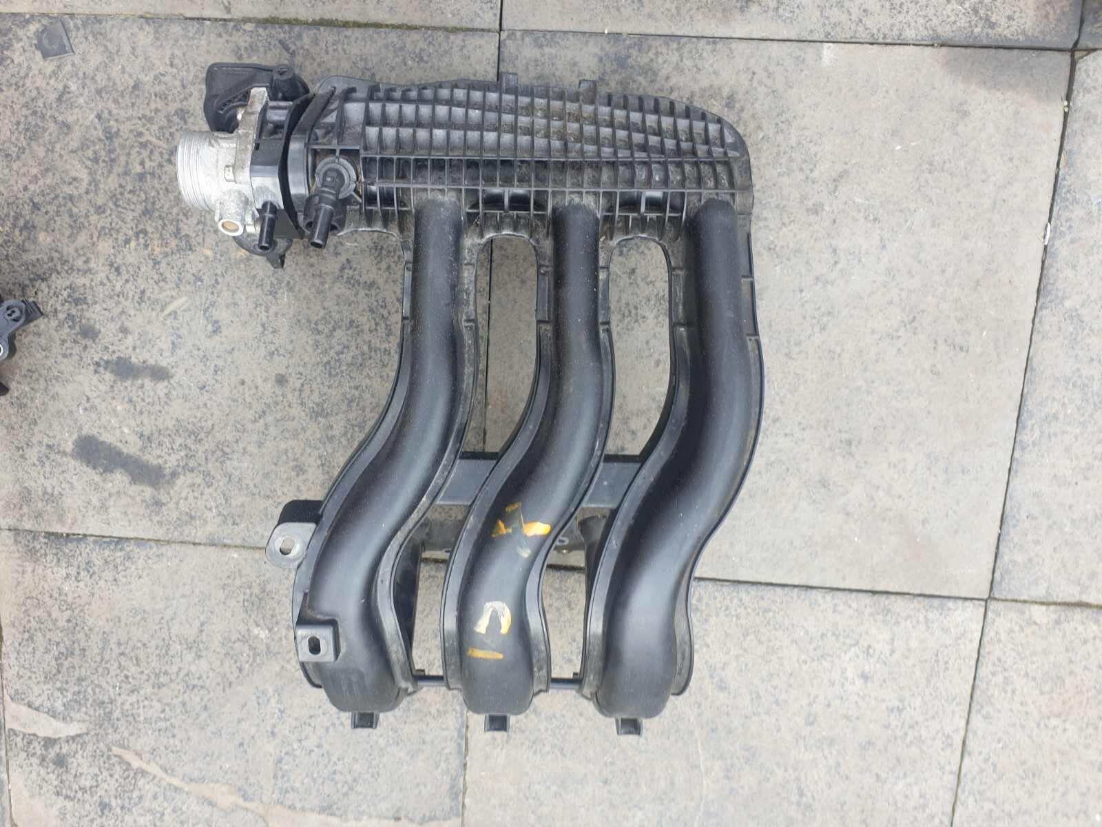 CITROEN C1, PEUGEOT 108 1.2 INTAKE MANIFOLD WITH THROTTLE BODY 2014 TO ...