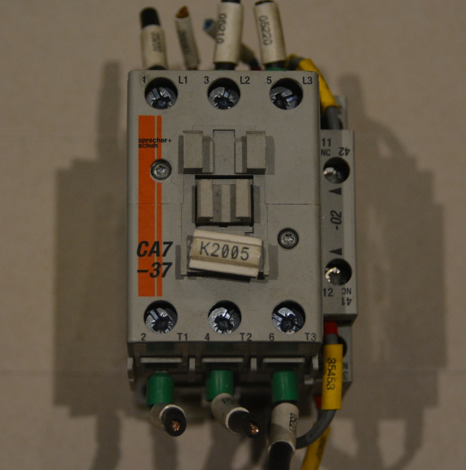 Sprecher Schuh CA7-37-00 Contactor 690V 65A Coil 240-260 V 50-60Hz with ...