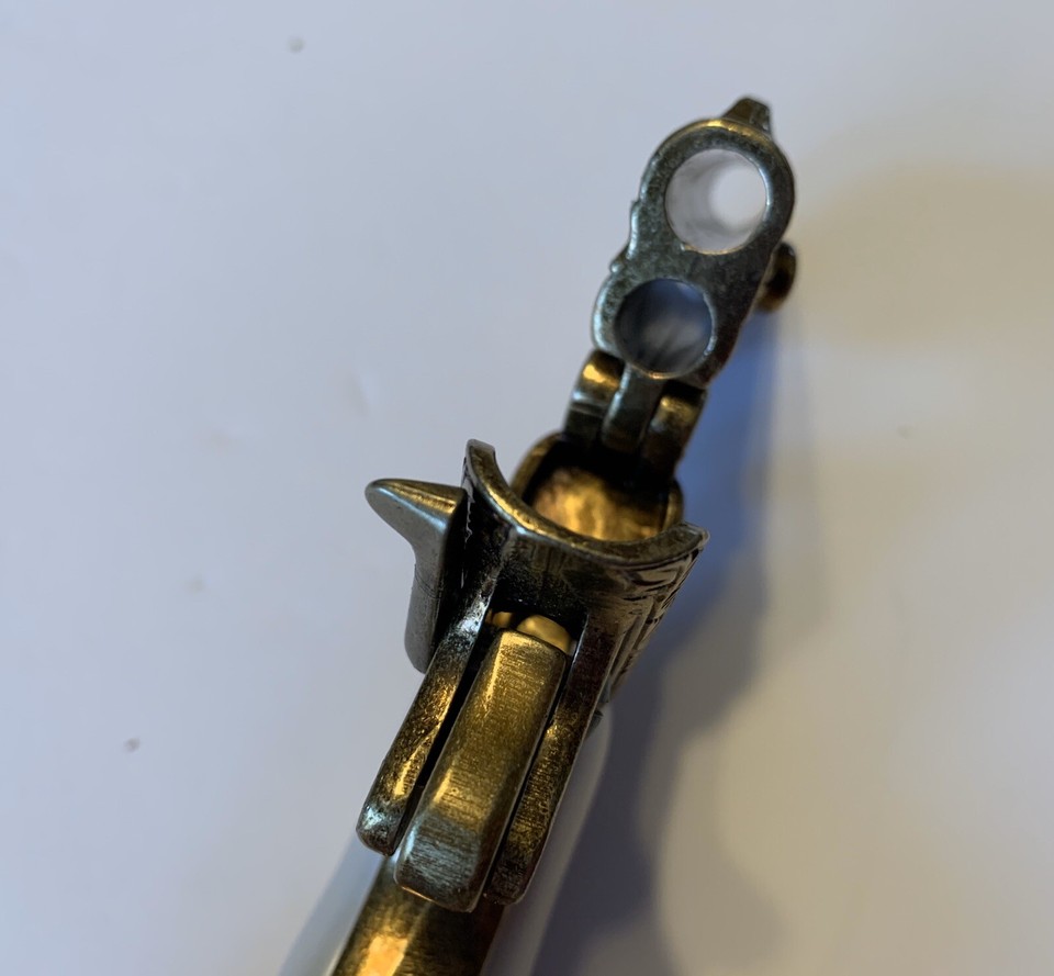 Tombstone PROPS Denix 1866 Derringer Pistol Brass/Gold Paperweight ...
