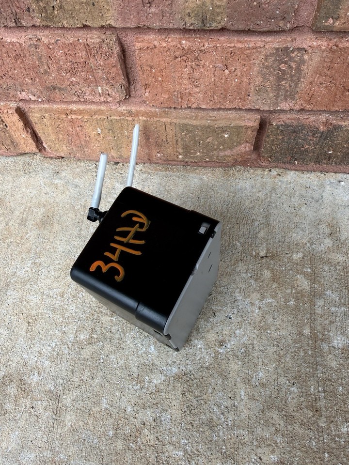 Mercedes GL550 ML63 AMG ML350 CLS550 Multi Contour Seat Vacuum Pump OEM ...