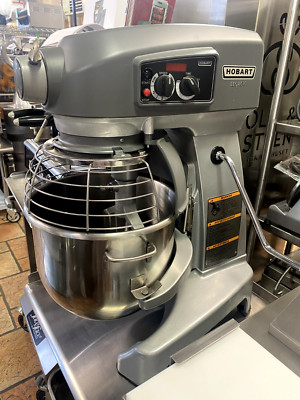 Mixers - 20 Quart Dough Mixer