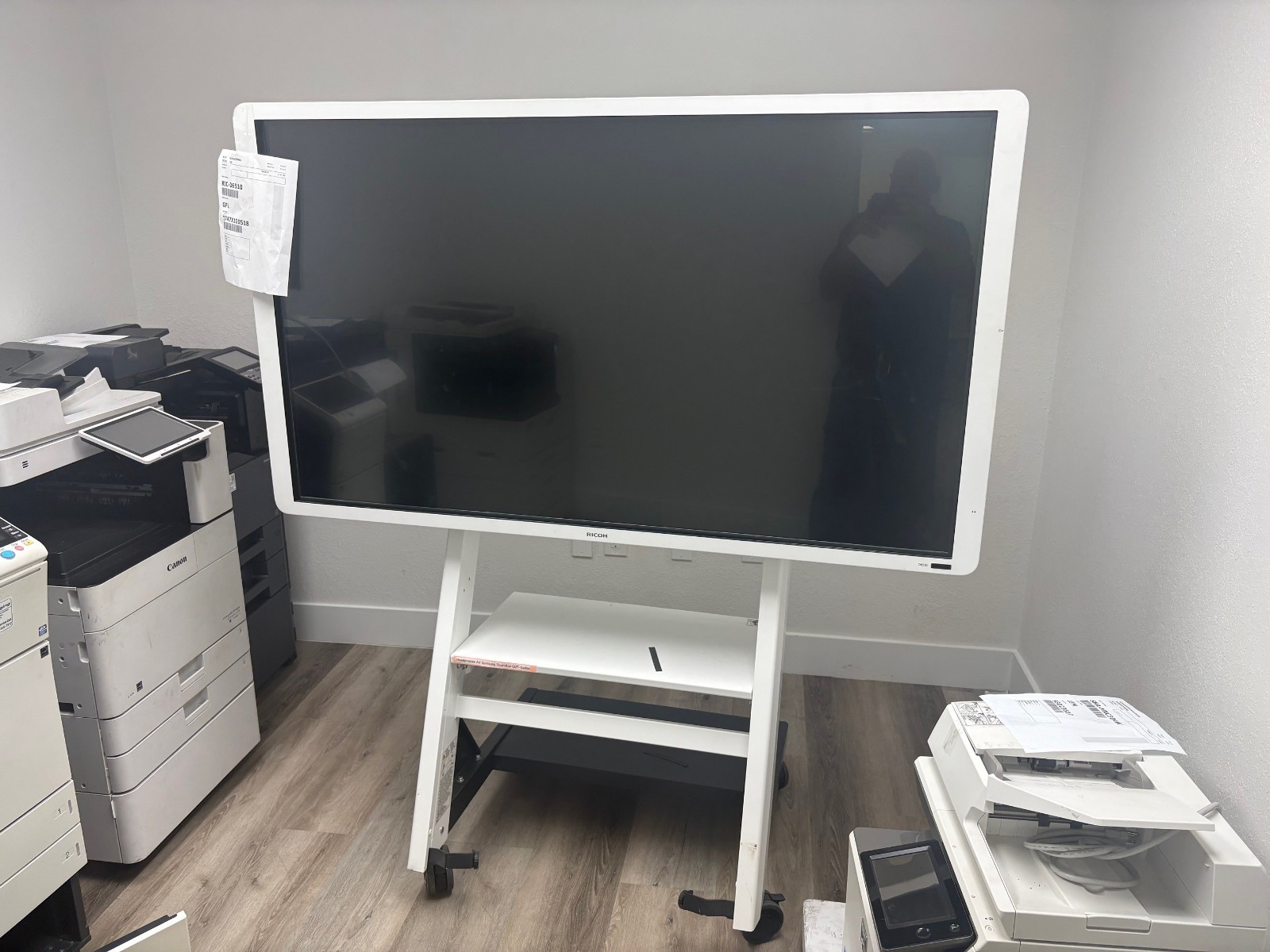 Ricoh D6510 Interactive Whiteboard 65" LED Liquid Crystal Display -On ...