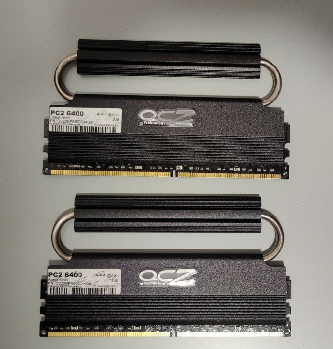 OCZ OCZ2RPR800C44GK (4 GB, PC2-6400 (DDR2-800), DDR2 RAM, 800 MHz, DIMM ...