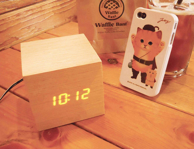 New Modern Real Wooden Wood Digital Orange LED Alarm Clock Home Décor ...