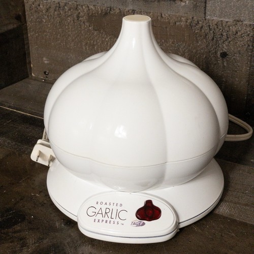 TAGCO Roasted Garlic Express Electric Countertop Roaster White GR3100 ...