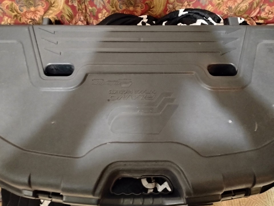 Mathews Archery Monster Chill R 26” Draw 85% Let off with 70lbs Limbs ...