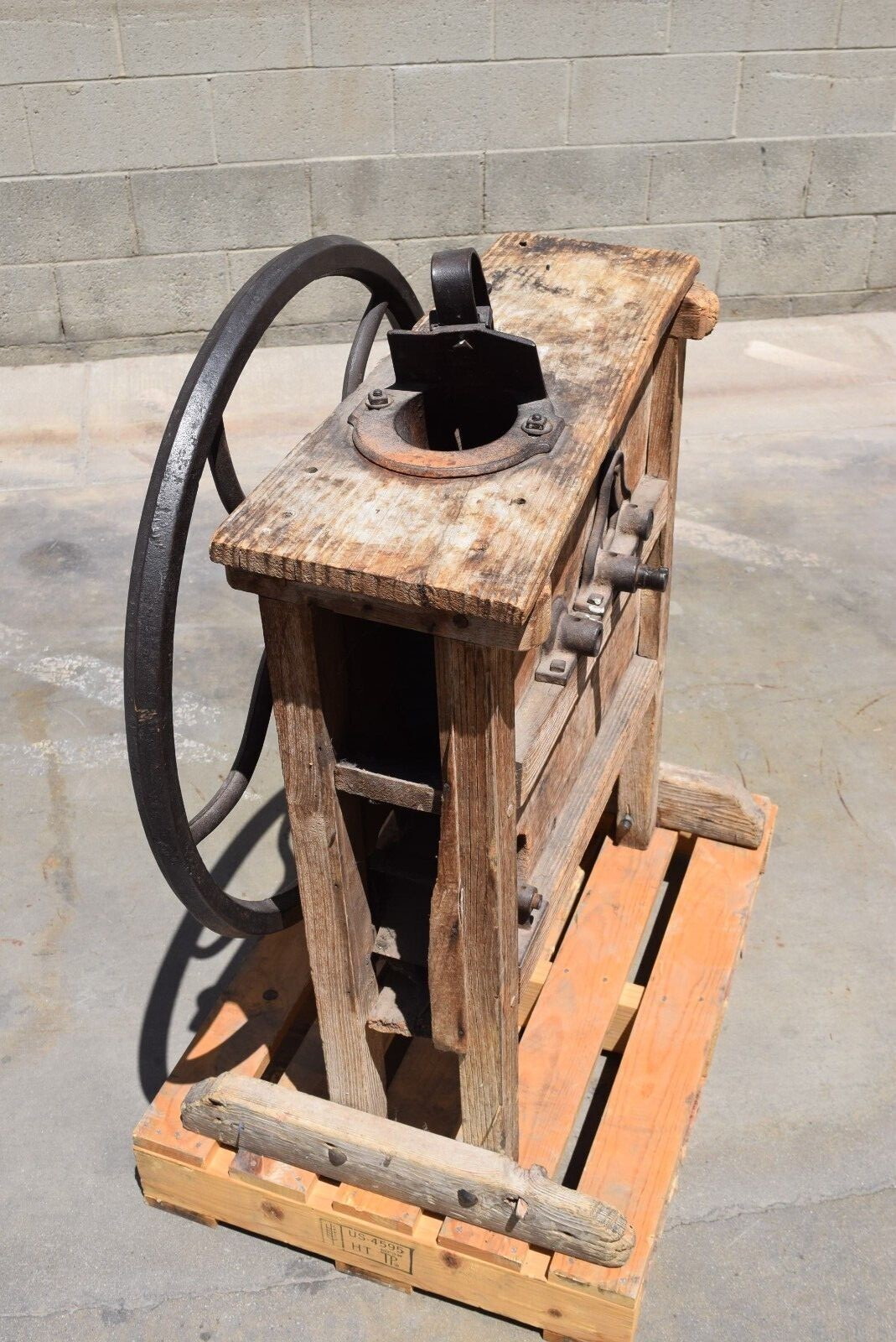 Banner Hand Corn Sheller One Hole Pat#1873 Walnut Marseilles Diamond ...