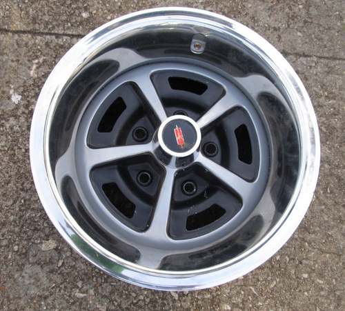 NEW Year One Oldsmobile Magnum wheel 14" by 7" Cutlass 442 Display Item ...