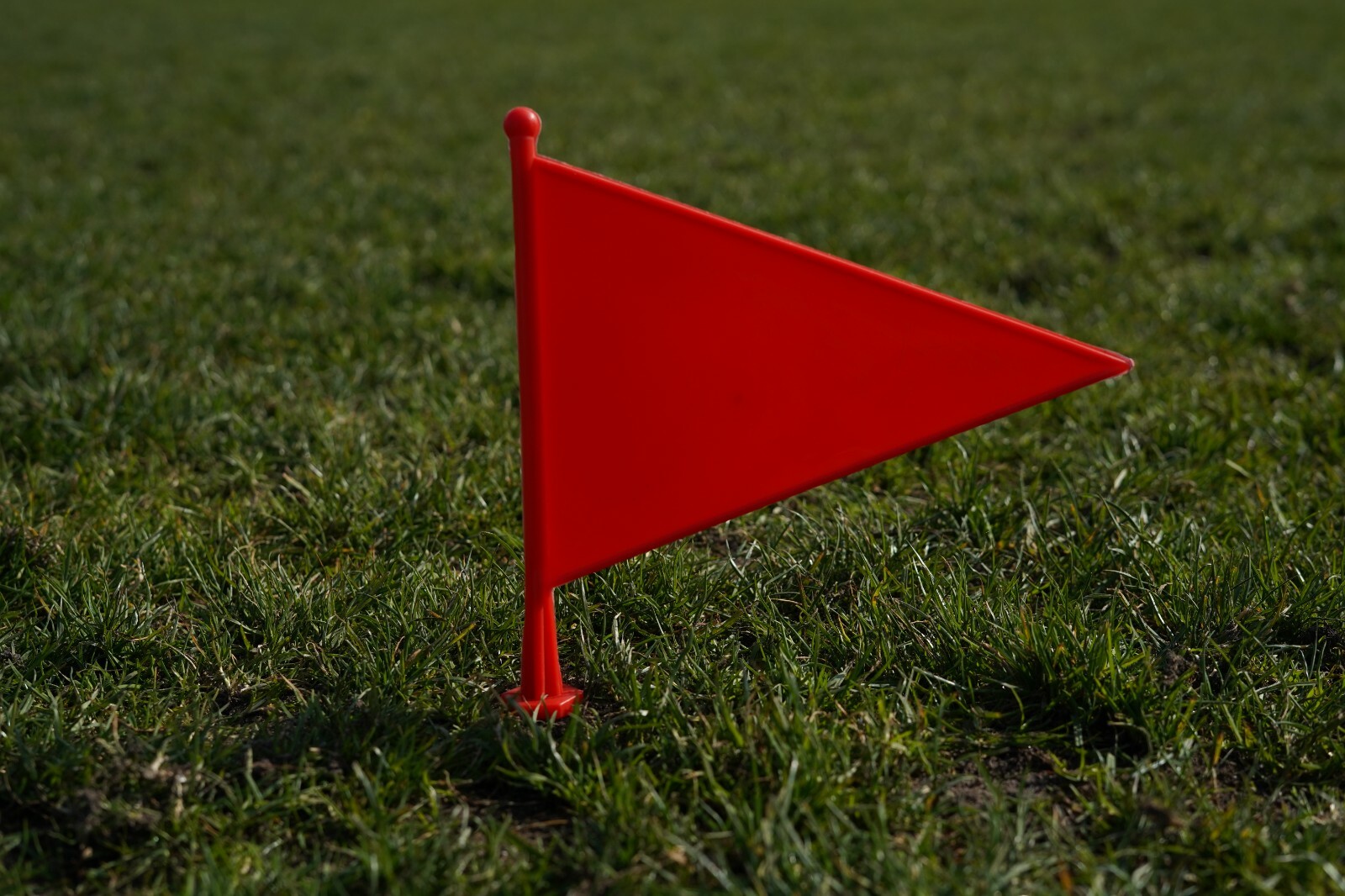 Packs of 25 Cricket Boundary Flags, Red or White, Training Athletic ...