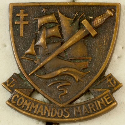 French Commando Marine Crest Pinback Arthus Bertrand - Paris HM | eBay