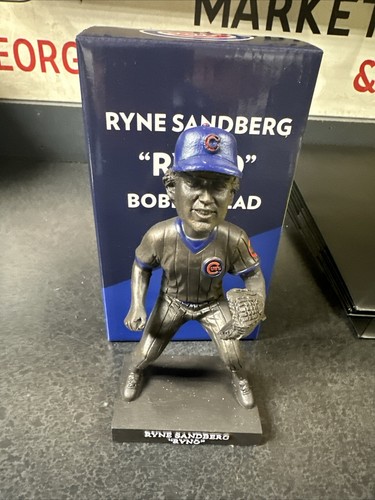 Ryne Sandberg Statue Bobblehead Chicago Cubs SGA 6/23/24 Giveaway NEW ...