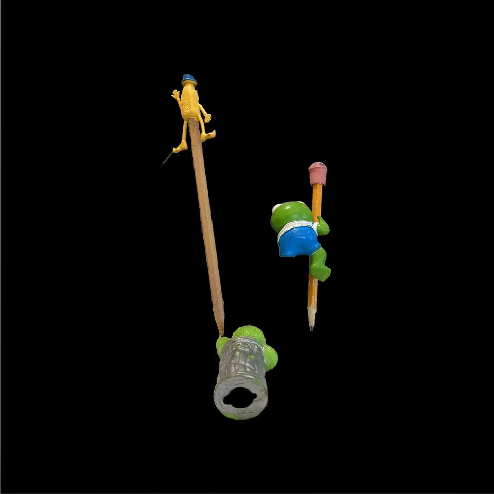 LOT Of 3 Kermit The Frog, Oscar The Grouch, Mr Peanut 2.5” PVC Figures ...