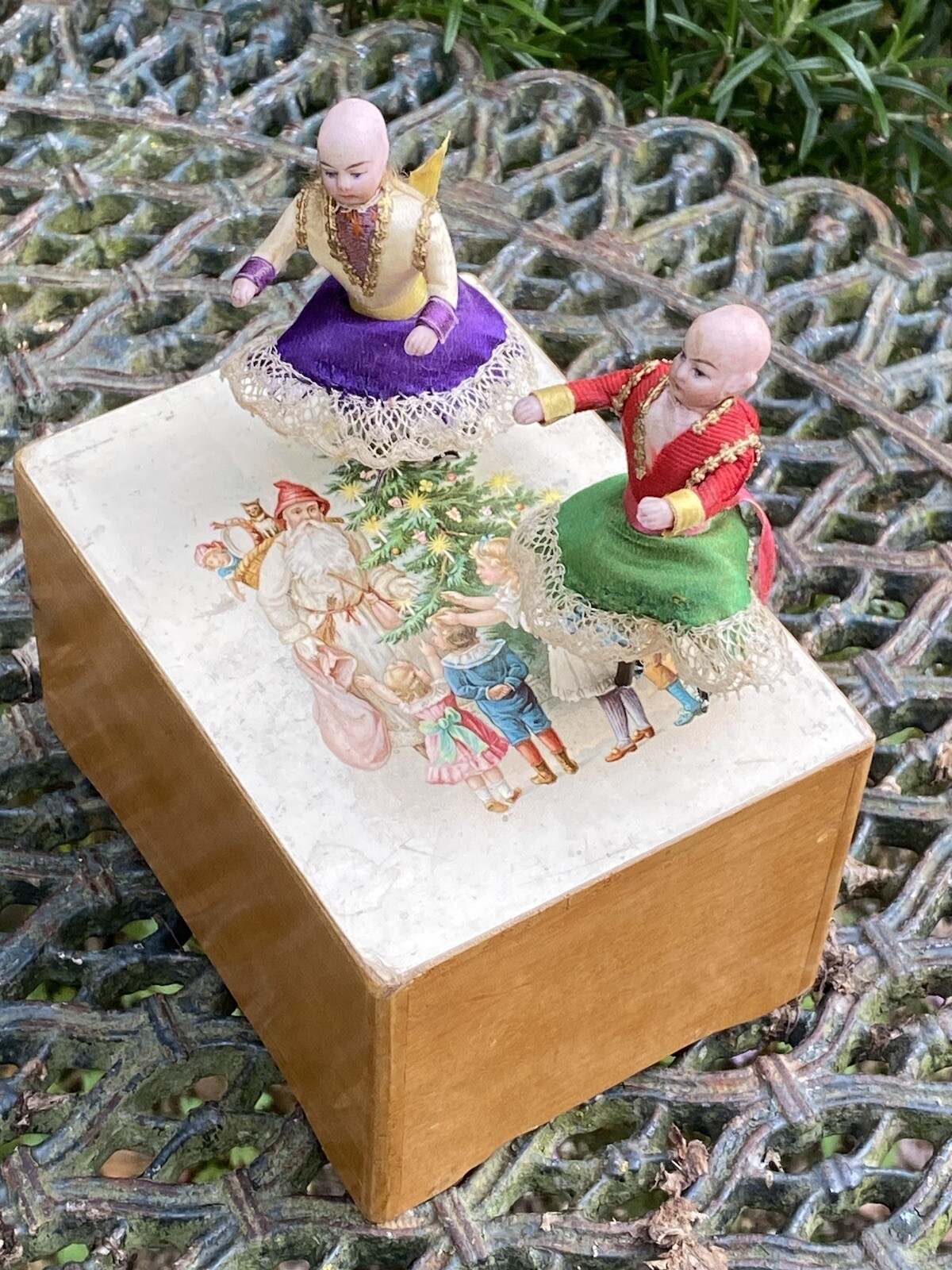 Music Box & Automaton & Porcelain Dolls & Christmas & Dance & Circa ...