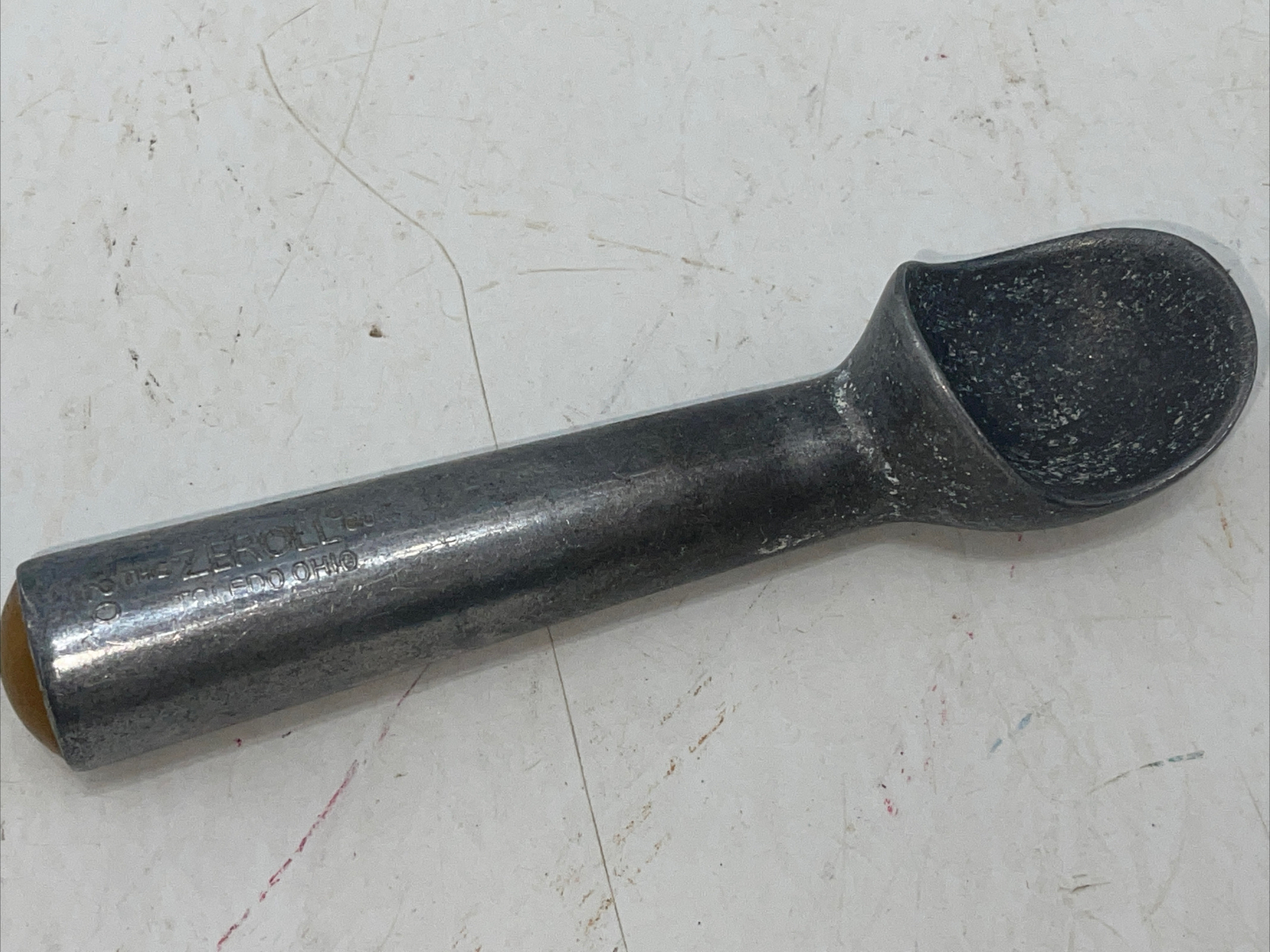 Zeroll 20 Aluminum Ice Cream Scoop Dipper Butterscotch End Cap Heat ...