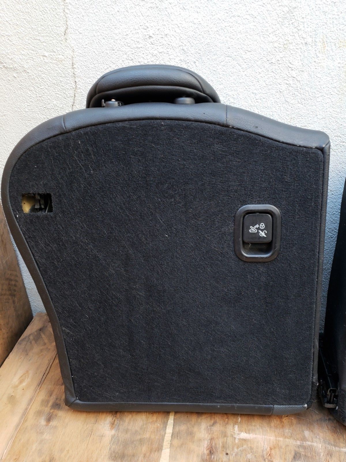 2007 - 2013 MINI COOPER R55 REAR UPPER SEAT LEATHER BLACK W/ HEADRESTS ...